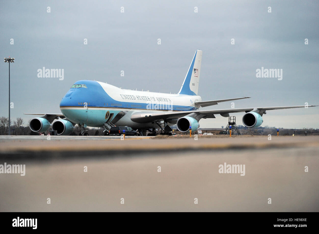 A VC-25A Air Force One, a modified Boeing 747 used for presidential ...