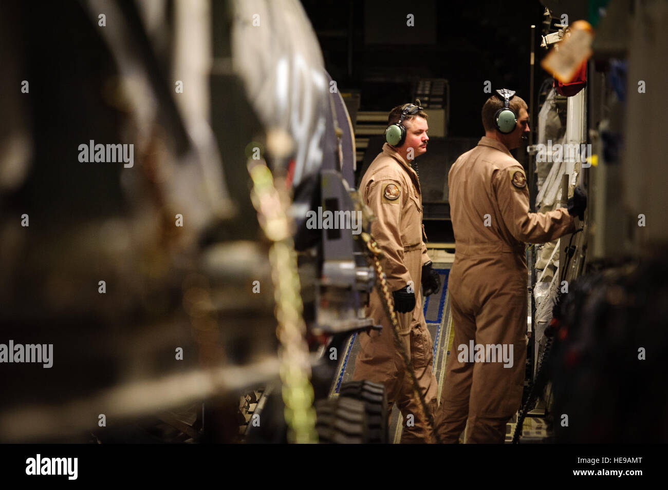 17 globemaster iii loadmasters hi-res stock photography and images - Alamy