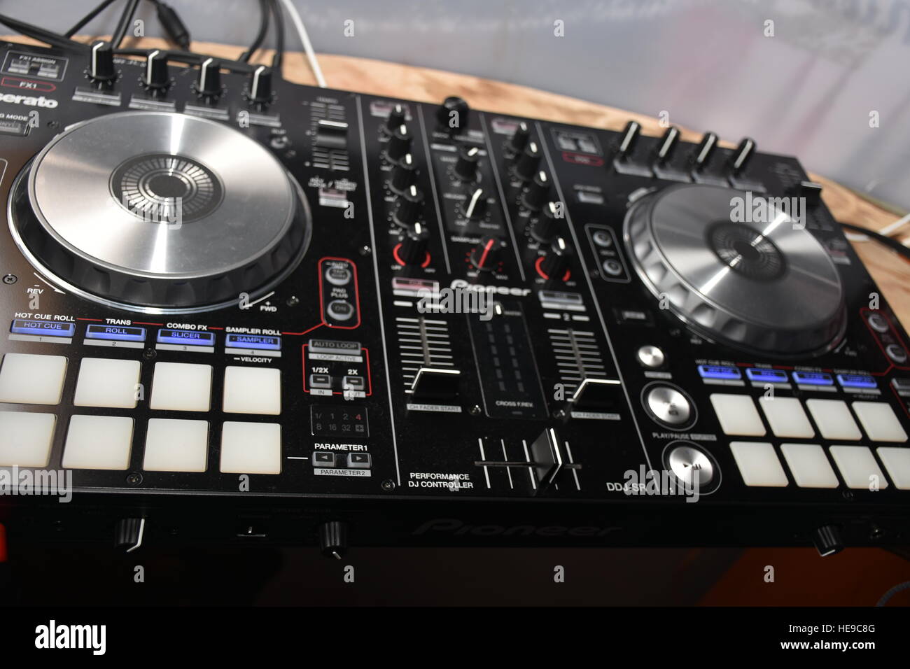 vector dj 3 Stock Photo - Alamy