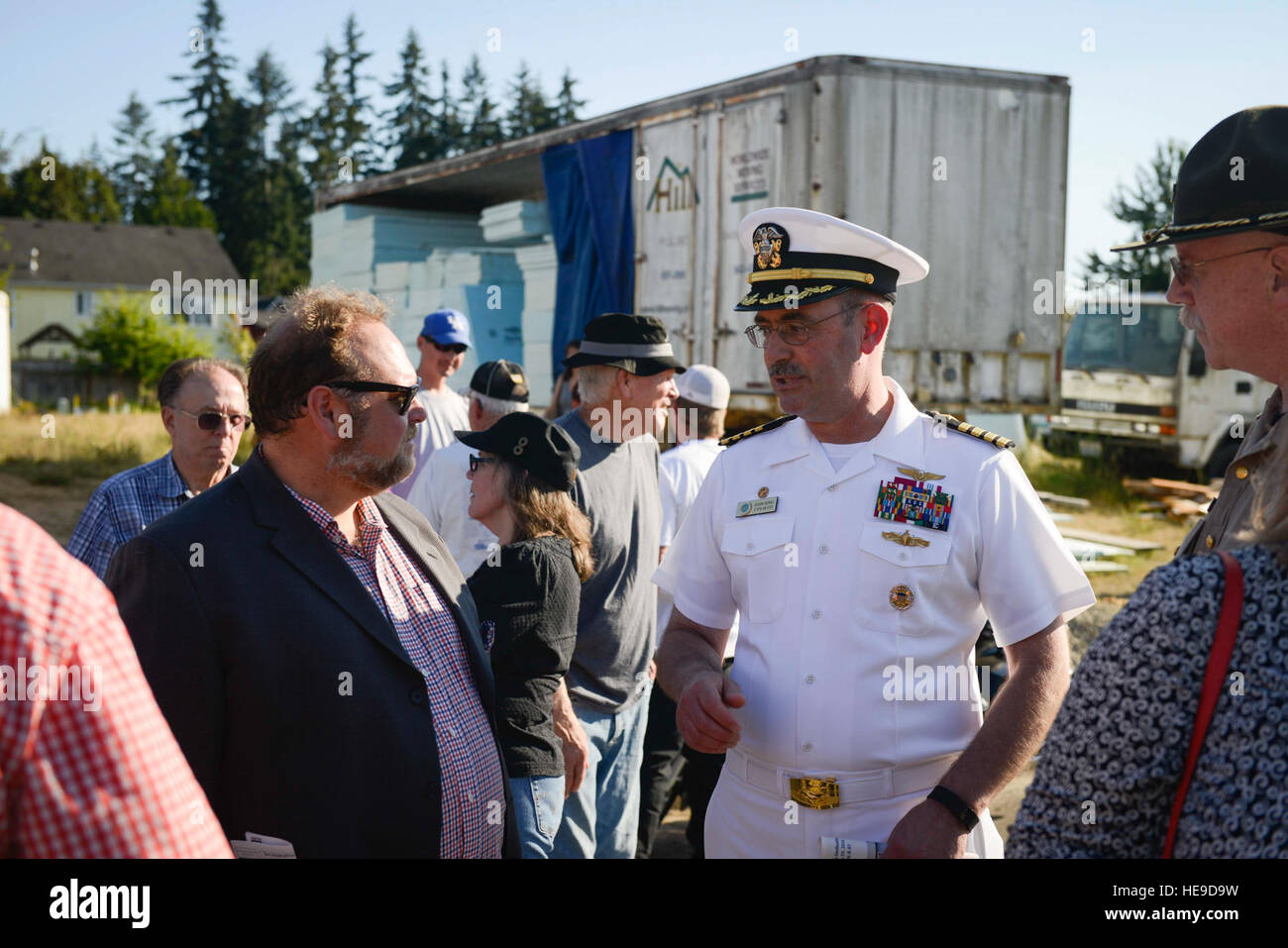 Sailors from uss nimitz hi-res stock photography and images - Alamy