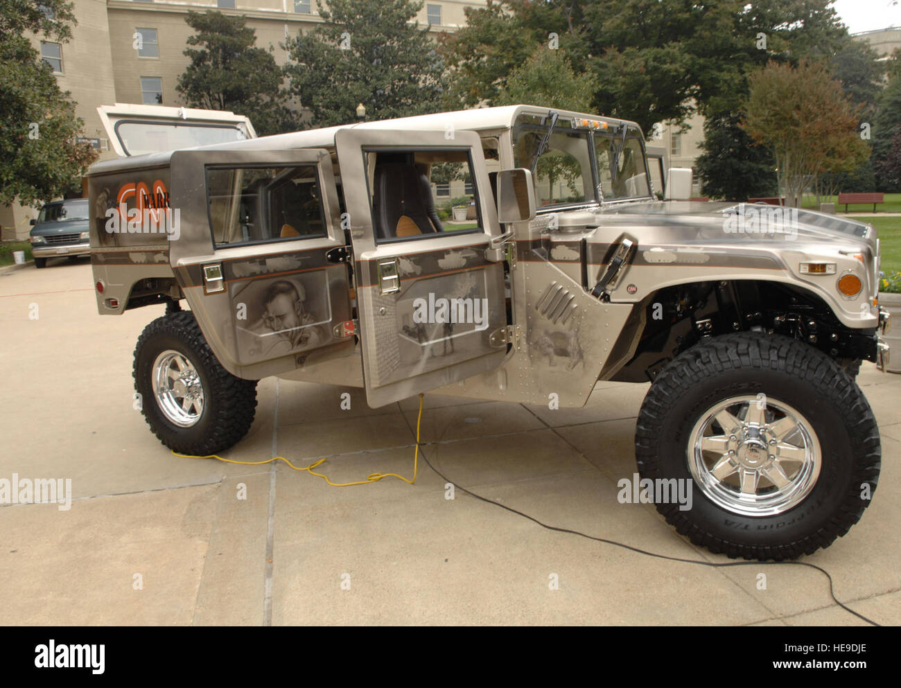Ford f 350 military hi-res stock photography and images - Alamy