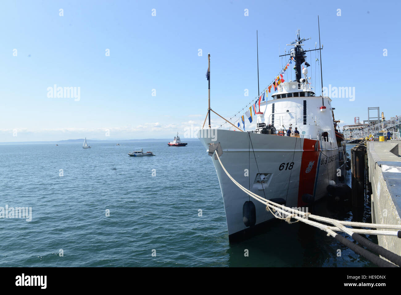 The Coast Guard Cutter Active, a 210-foot Medium Endurance Cutter ...