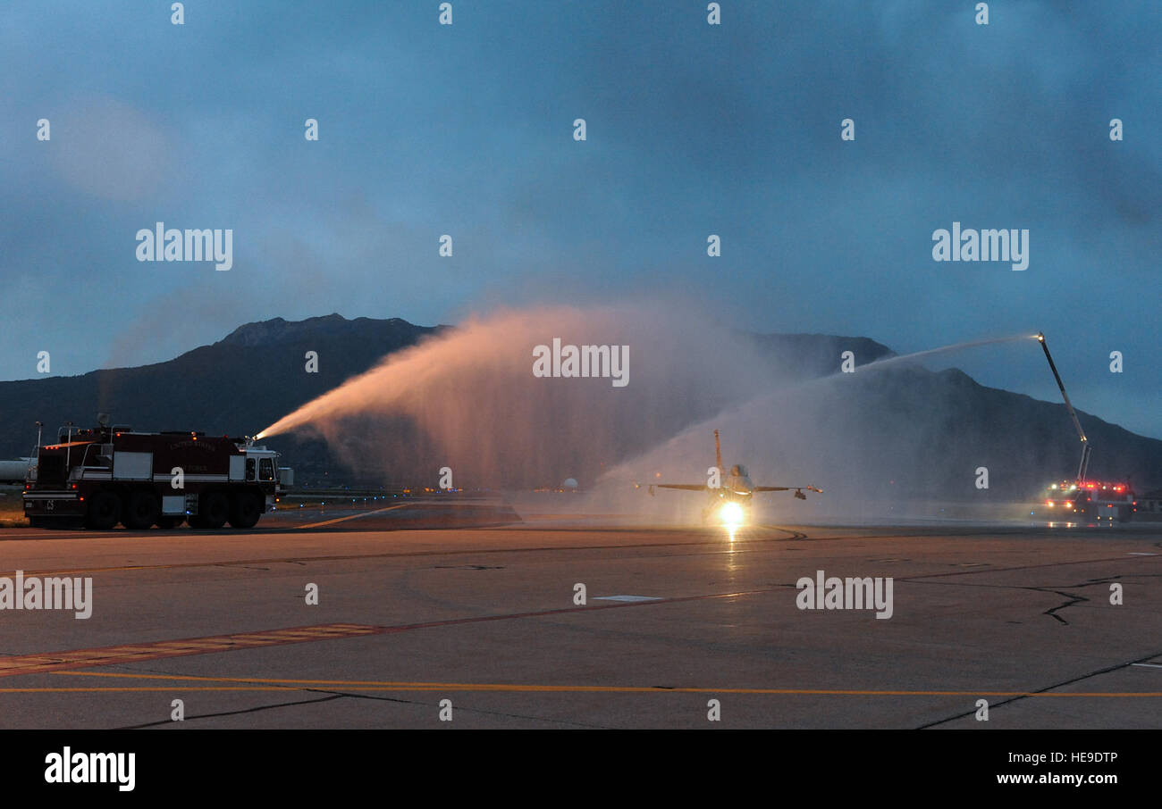 388 fighter wing hi-res stock photography and images - Alamy