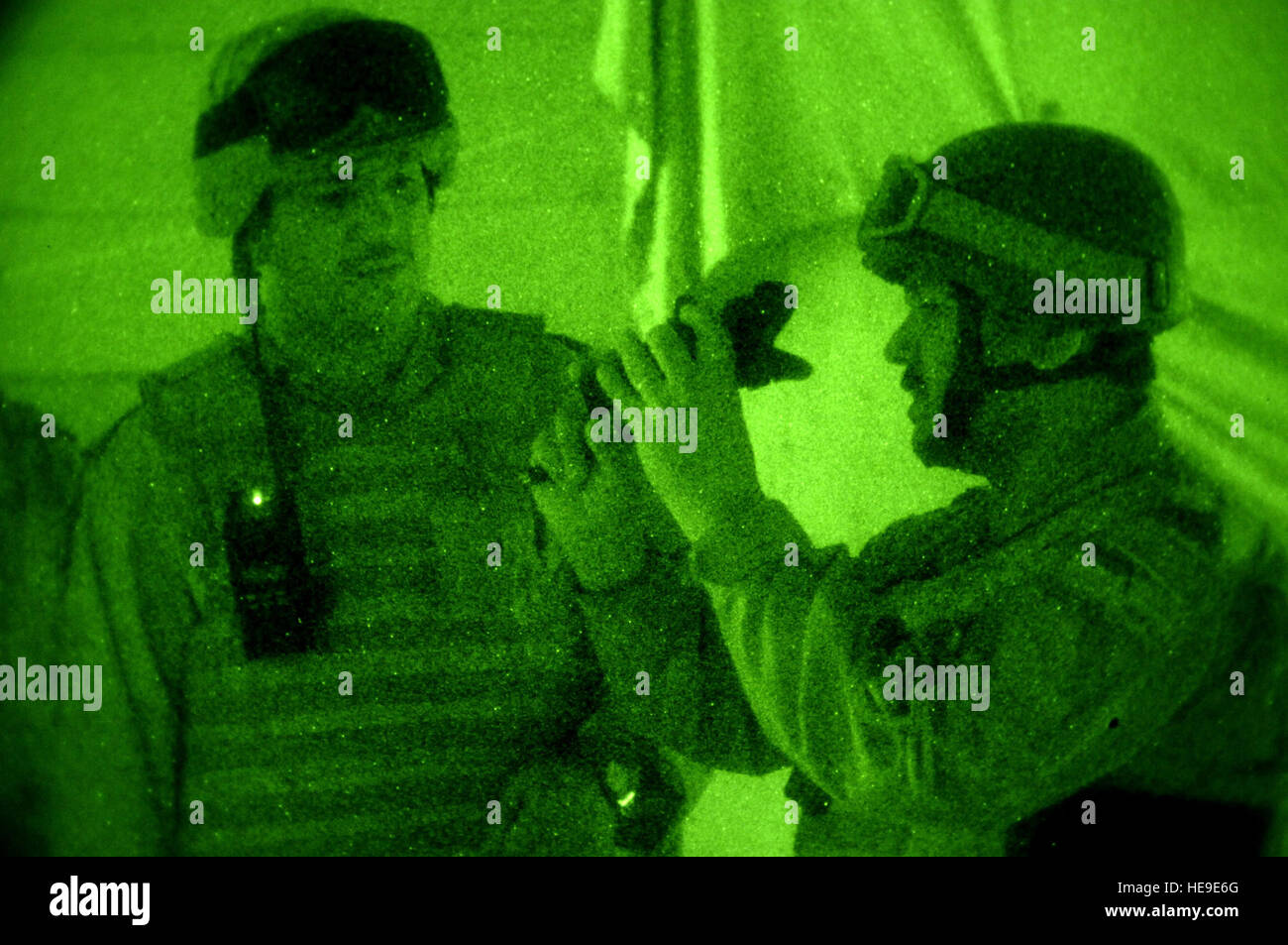 Iraqi Army personnel from the 2nd Tank Battalion, 34th Armor Brigade ...