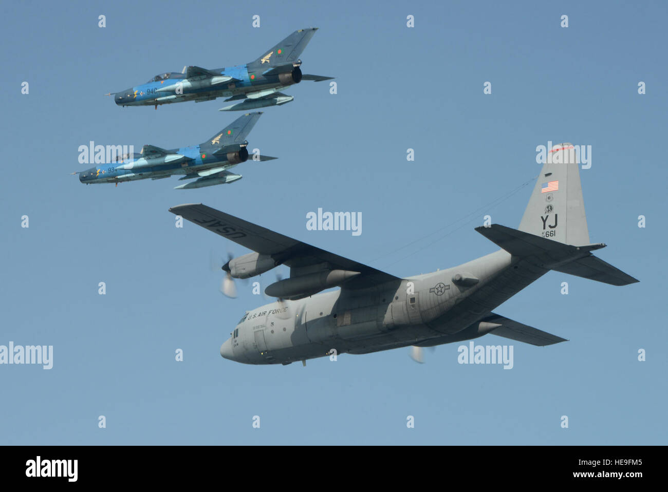Bangladesh air force hi-res stock photography and images - Alamy