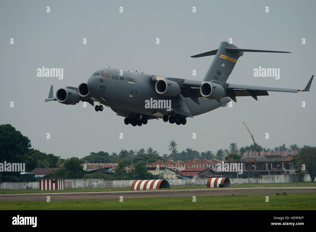 A U.S. Air Force C-17 Globemaster III from the 154th Wing, Joint Base ...