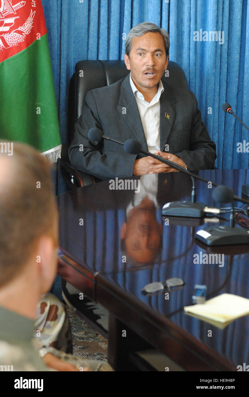 Daykundi Governor Quorban Ali Uruzgani meets with Australian Brig. Gen ...