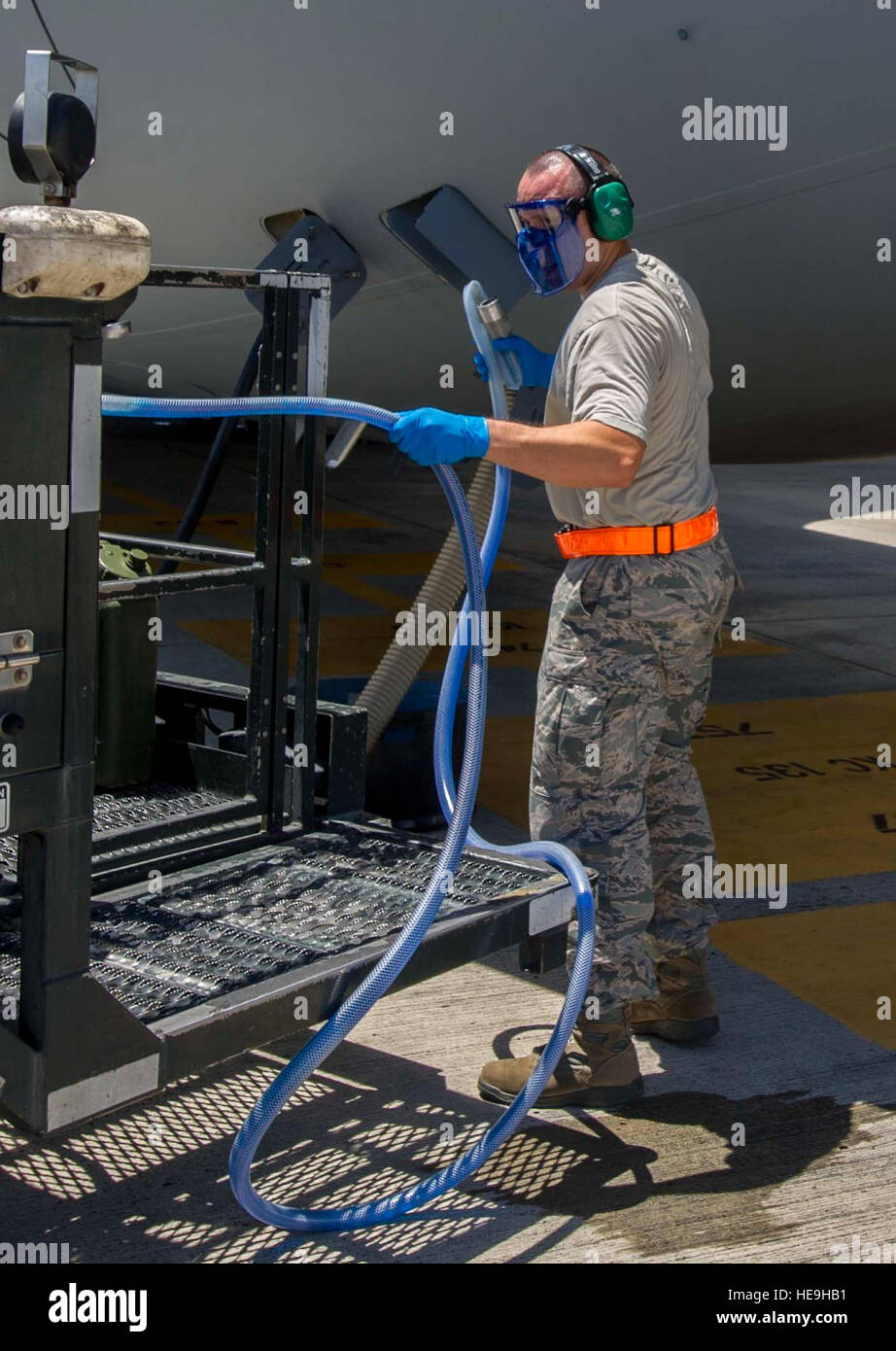 Lavatory service truck hi-res stock photography and images - Alamy