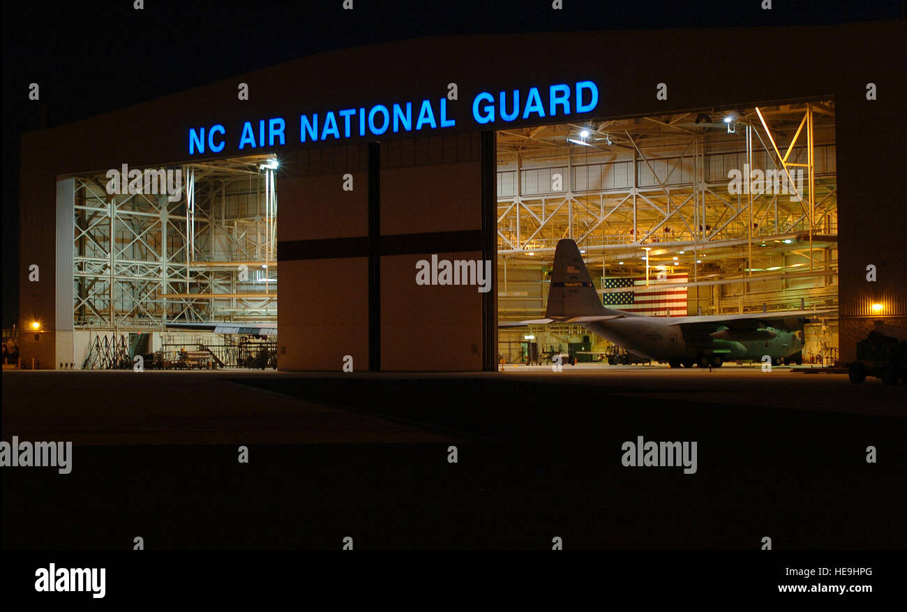Aircraft hanger fire hi-res stock photography and images - Alamy
