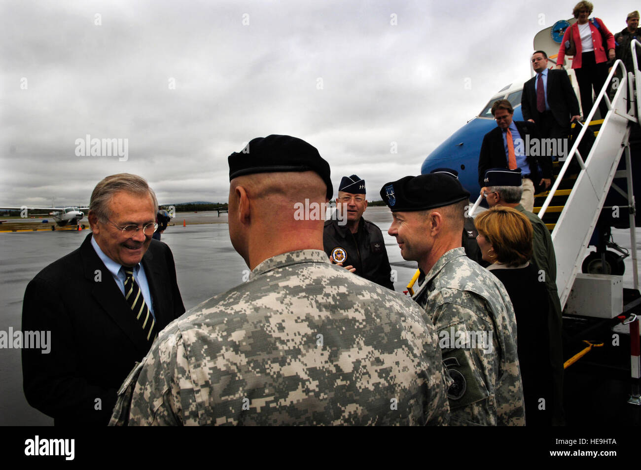 The Secretary of Defense and staff arrive in Alaska aboard a C-40 ...