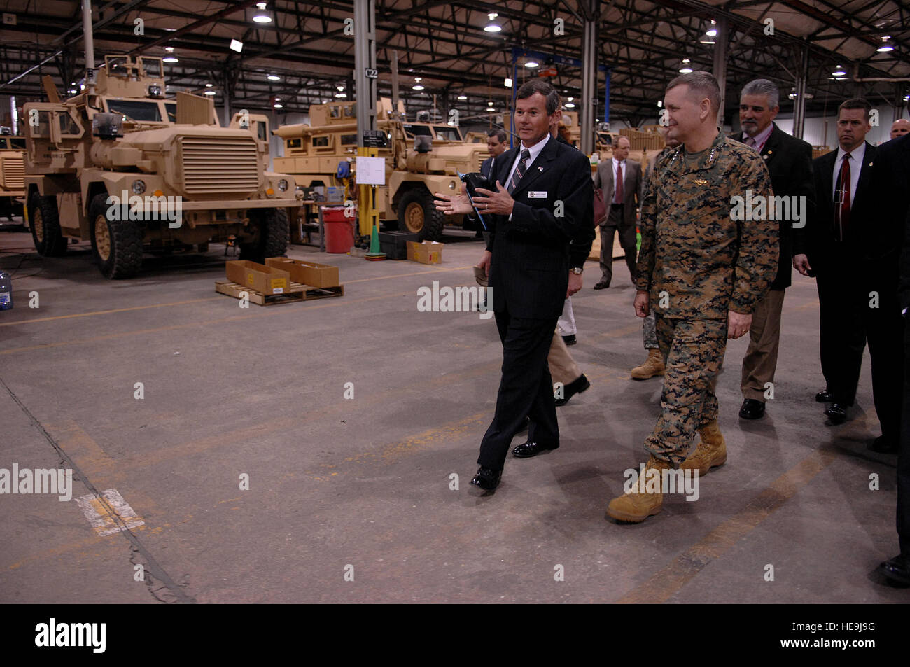Joint systems manufacturing center hi-res stock photography and images ...