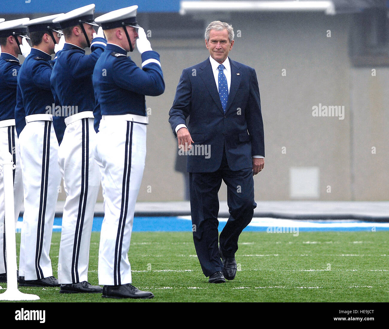 George bush airforce hi-res stock photography and images - Alamy