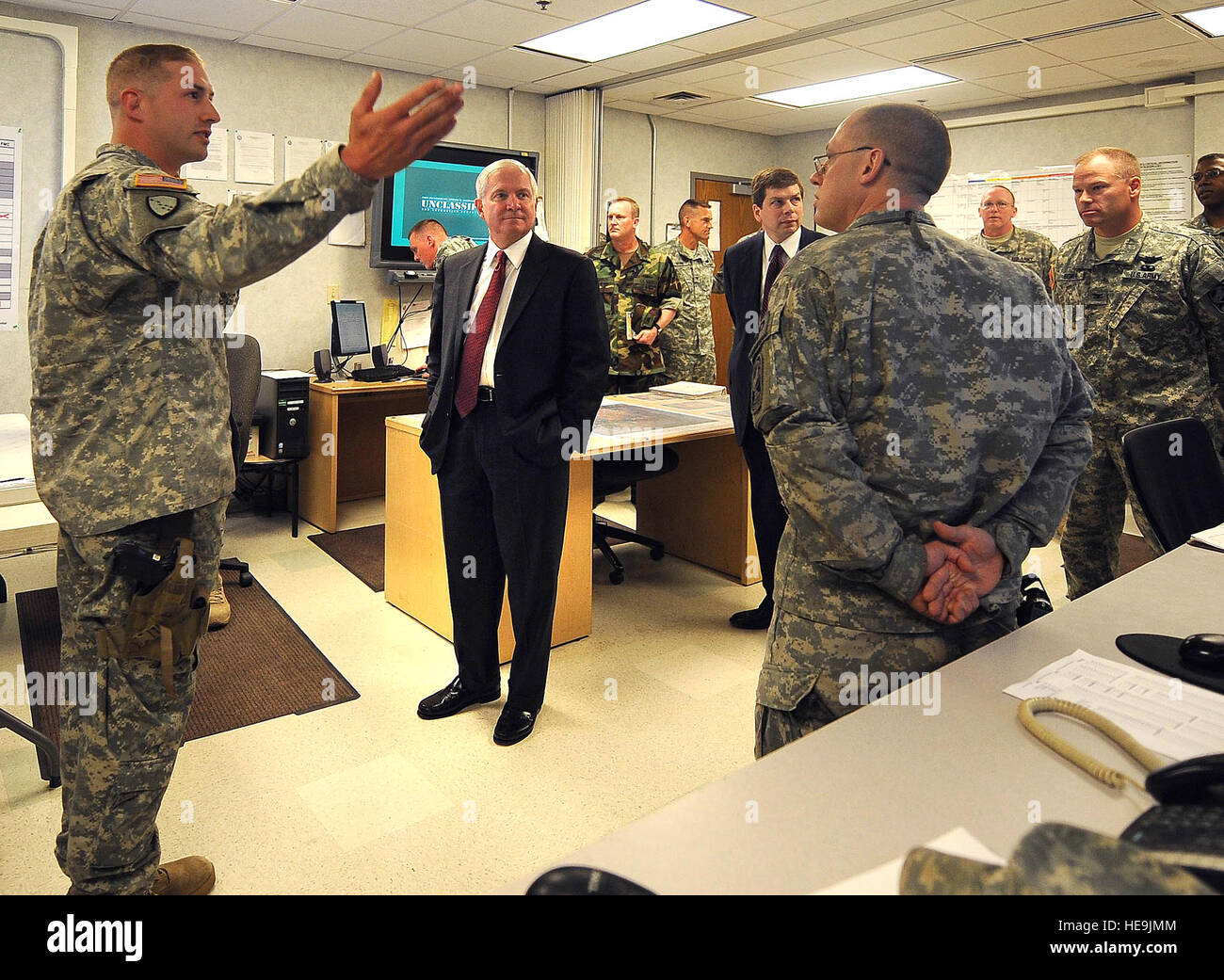 U.S. Defense Secretary Robert M. Gates talks to members of Fort Greely ...
