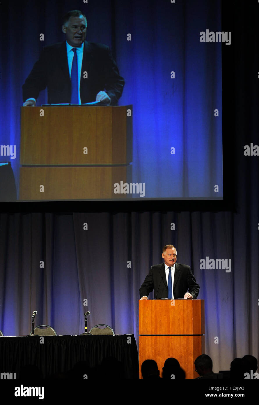 Deputy Secreatry of Defense WIlliam J. Lynn III gives his remarks to ...