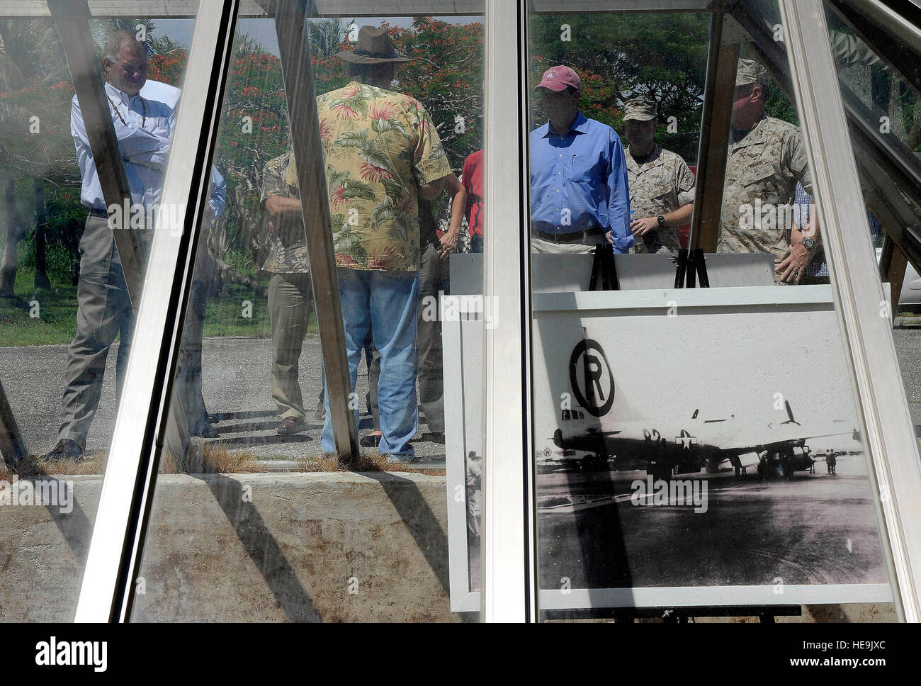 U.S. Deputy Secretary of Defense William J. Lynn receives a tour of the ...