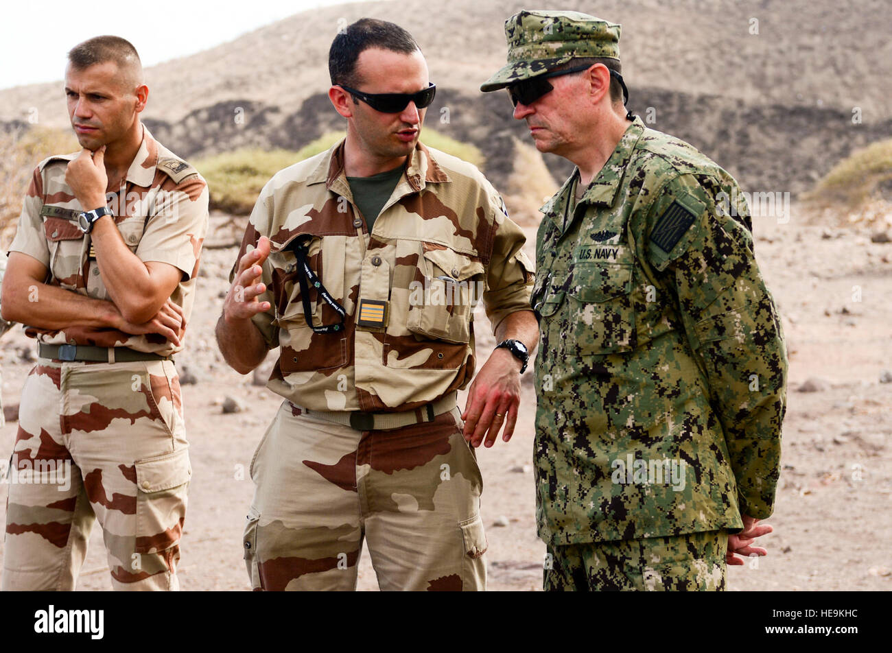 U.S. Navy Capt. Darwin Webster visits French Marines with the 5th ...