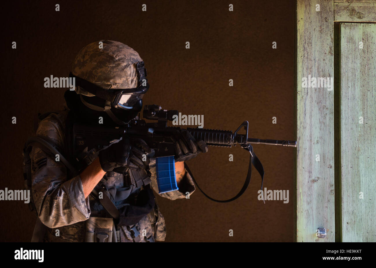 Security airmen participate in 18 day hi-res stock photography and ...