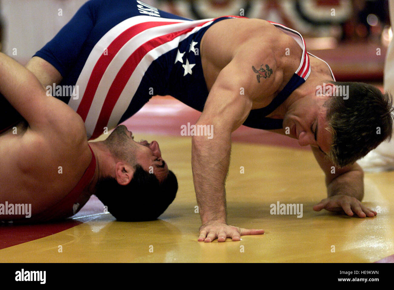Free style wrestling hi-res stock photography and images - Alamy