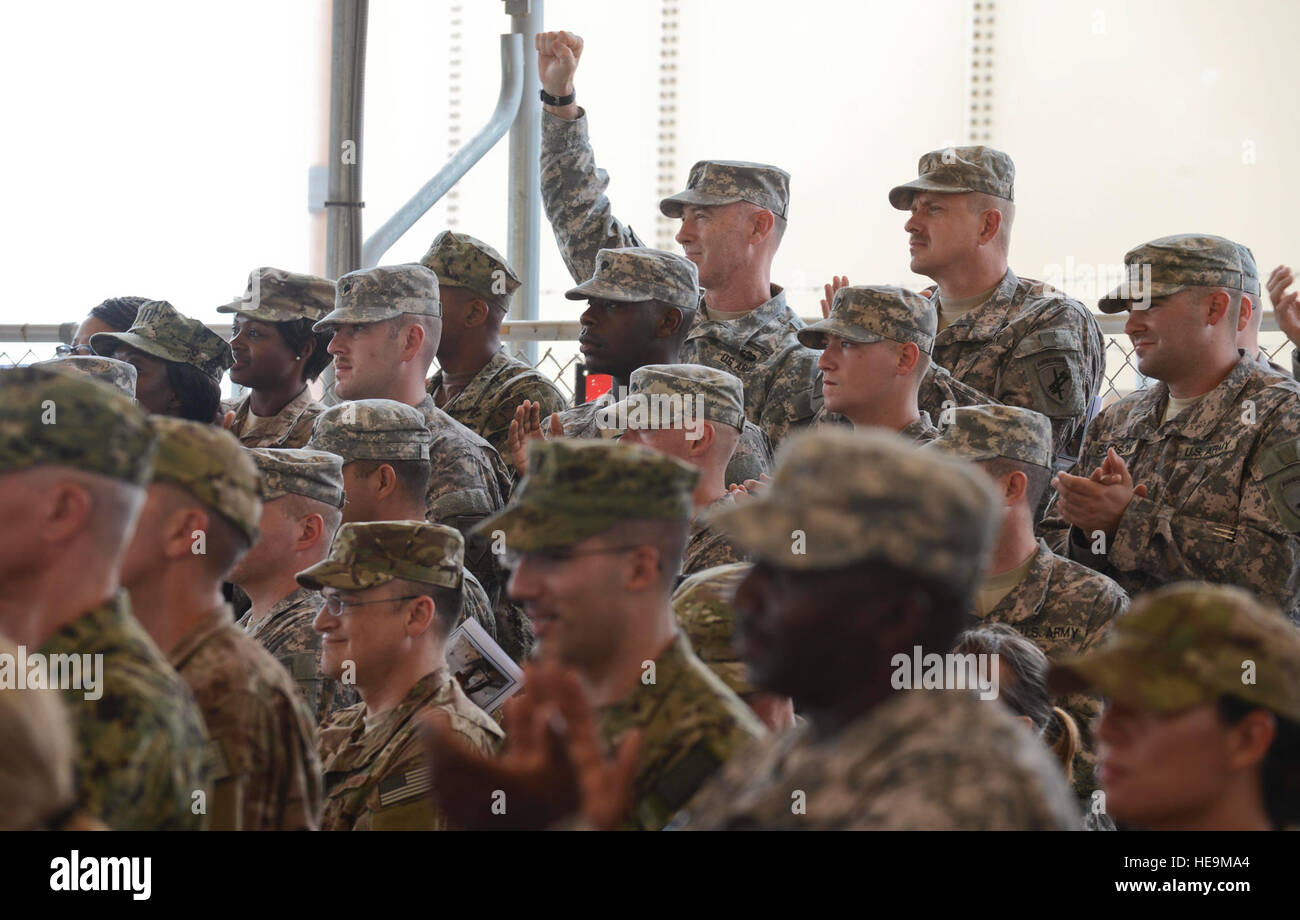 Humanitarian service medal hi-res stock photography and images - Alamy