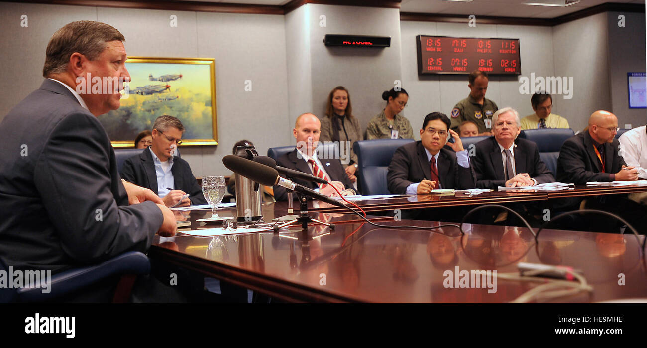 Gen norton a schwartz hi-res stock photography and images - Alamy