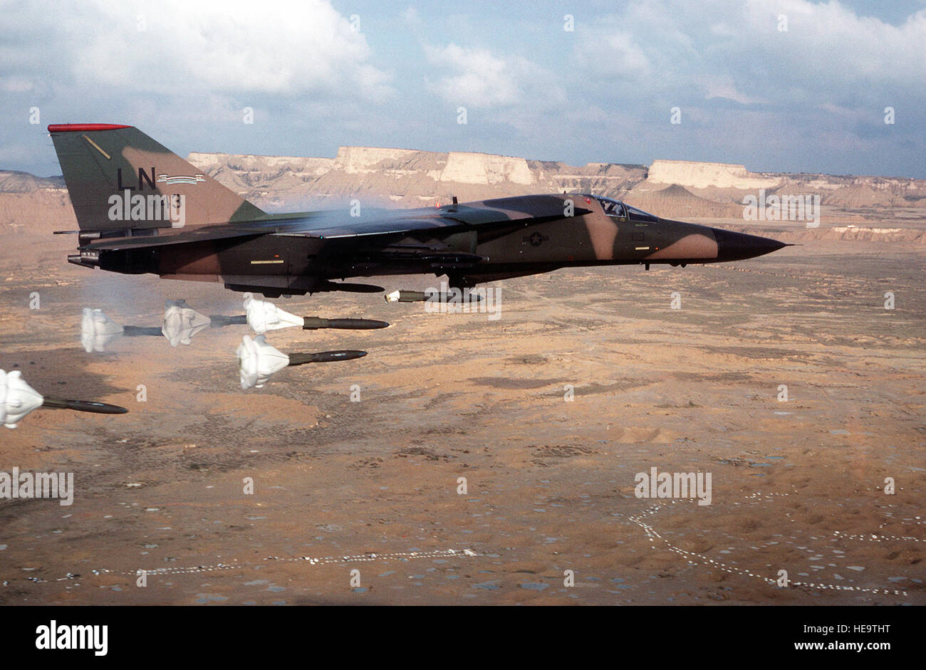 F 111f hi-res stock photography and images - Alamy