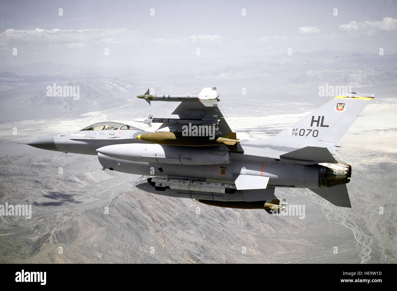 Mark 84 bomb hi-res stock photography and images - Alamy