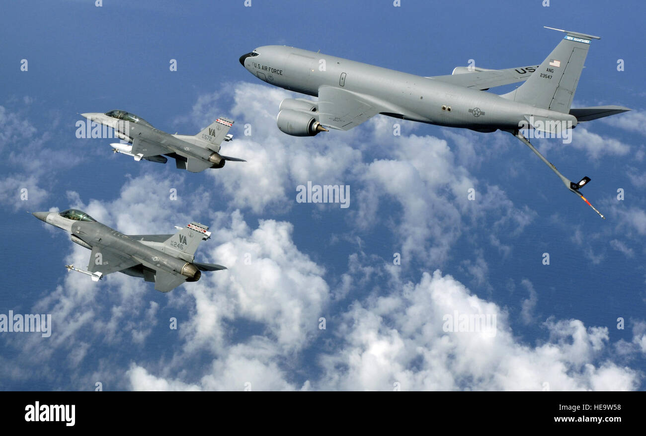 The Honorable Mark Warner, Governor of Virginia, rides in the back seat ...