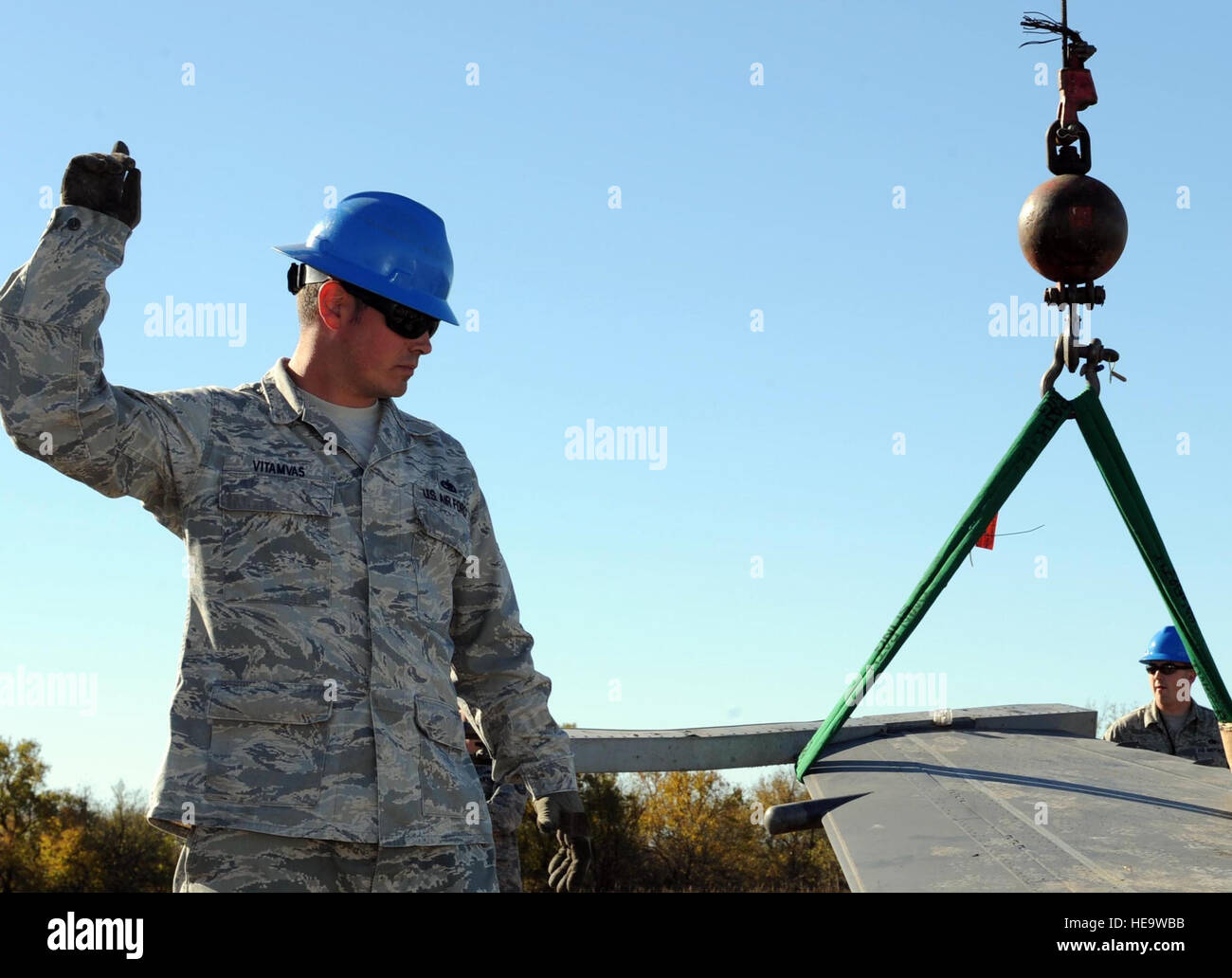 138th aircraft maintenance squadron hi-res stock photography and images ...