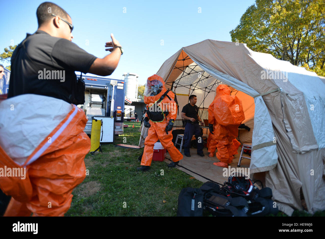 Members of the New York National Guard's 24th Weapons of Mass ...