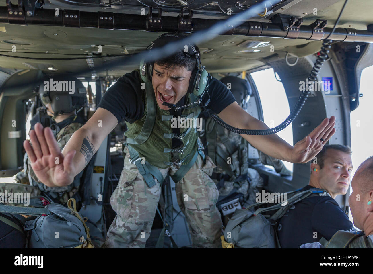U.S. Army Soldiers, assigned to Charlie Company, 52nd Infantry Regiment ...