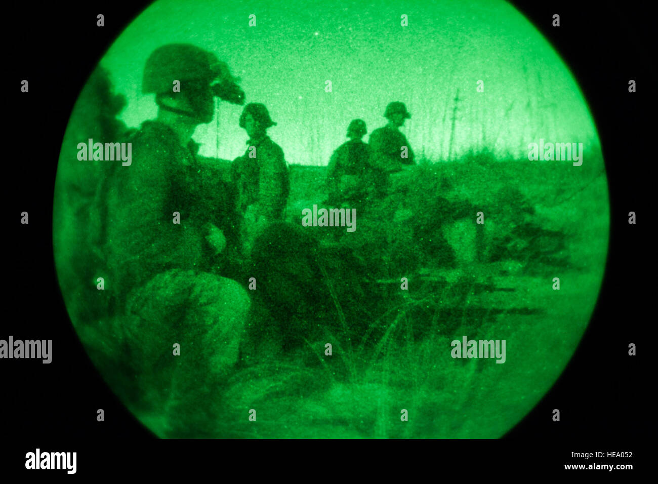 A group of U.S. Army Ranger students, assigned to the Airborne and ...