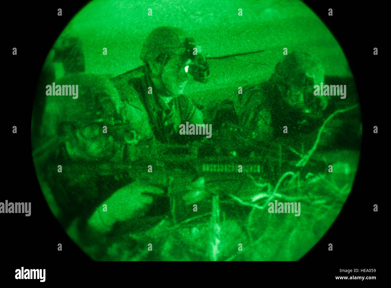 A group of U.S. Army Ranger students, assigned to the Airborne and ...