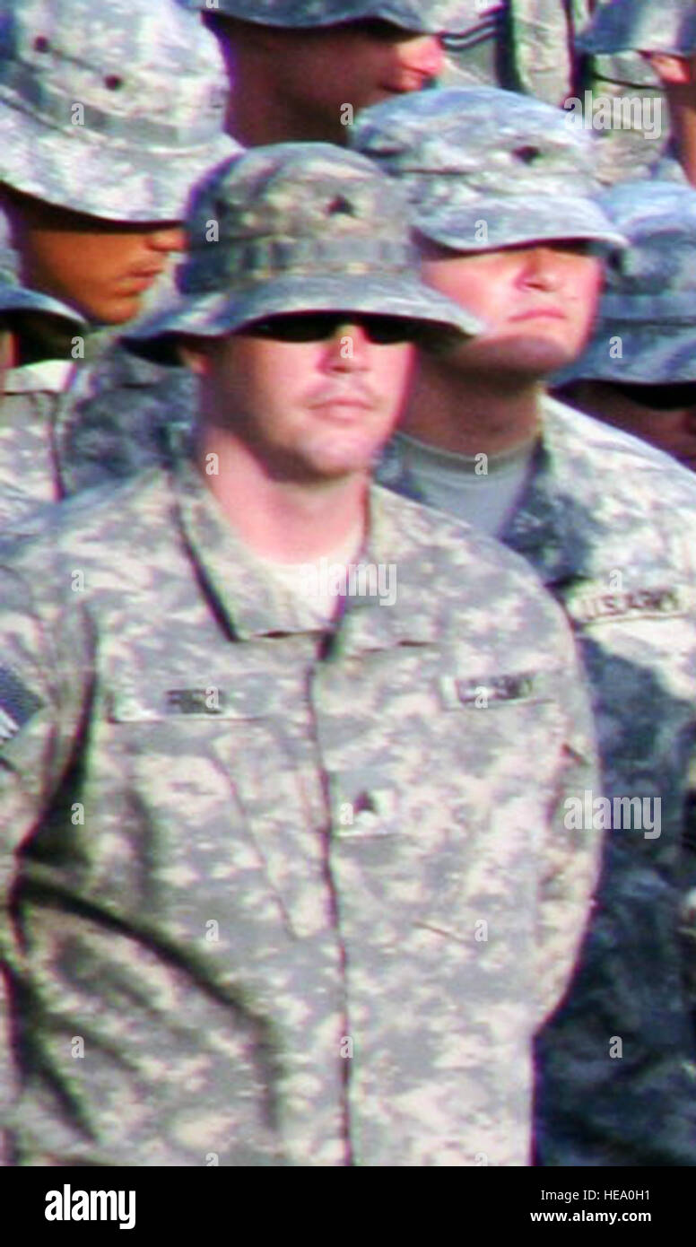 Soldiers from the 1st Battalion, 7th Air Defense Artillery participate ...
