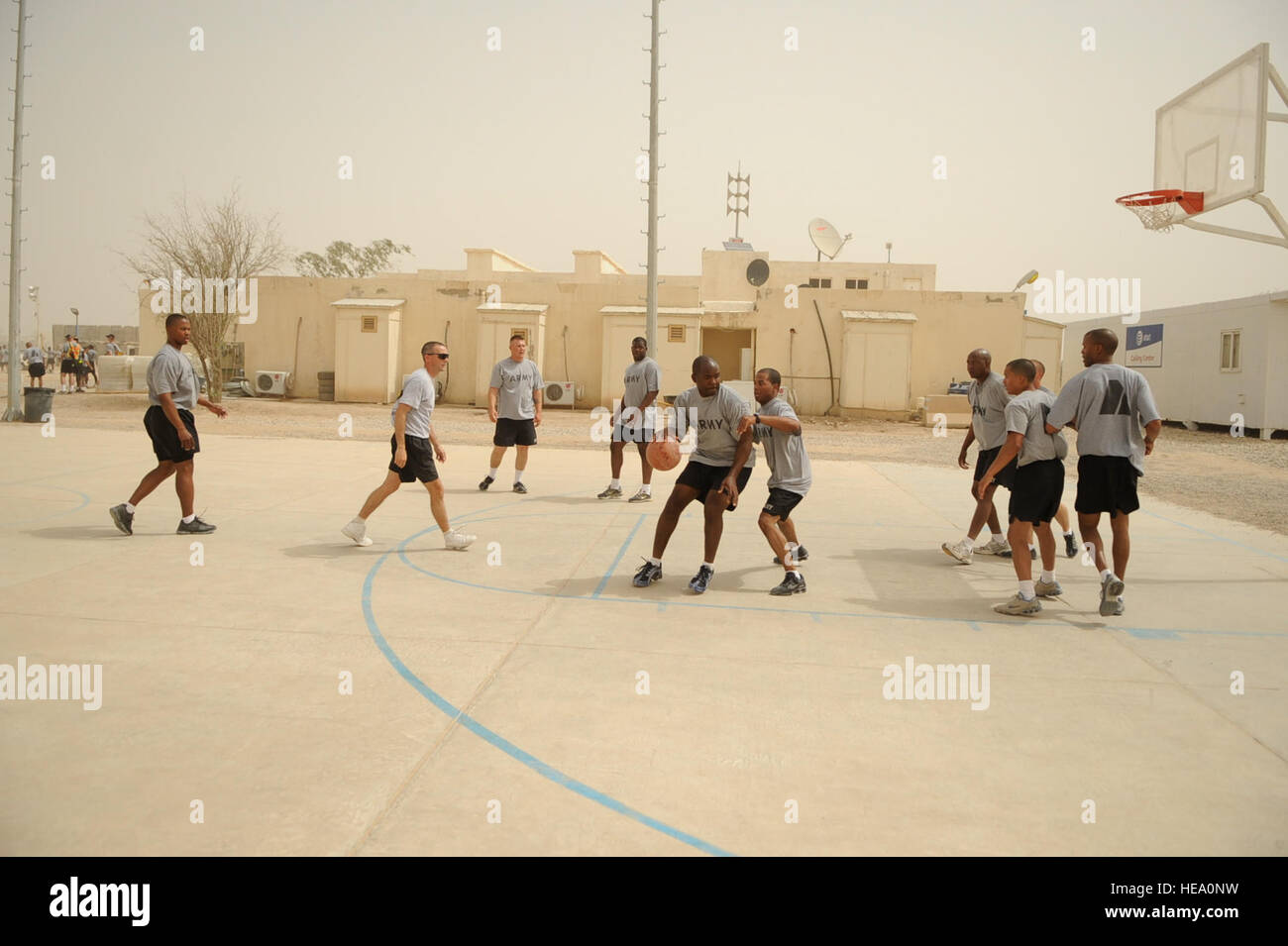 U.S. Soldiers from the 2nd Battalion, 20th Field Artillery Regiment ...