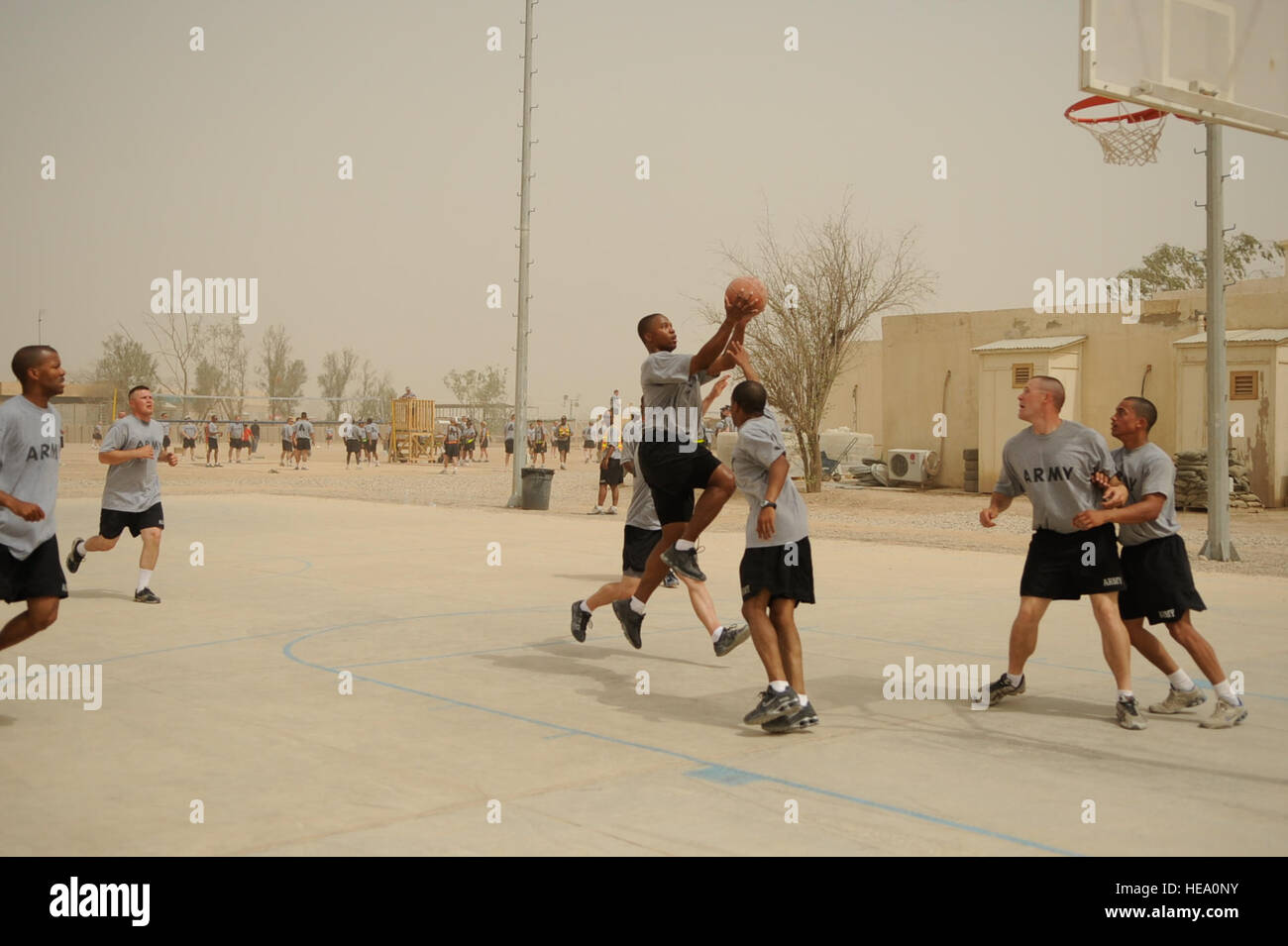 U.S. Soldiers from the 2nd Battalion, 20th Field Artillery Regiment ...