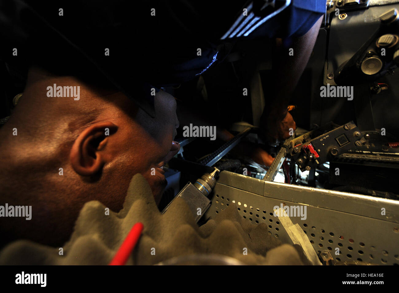 F 16 ejection seat hi-res stock photography and images - Alamy