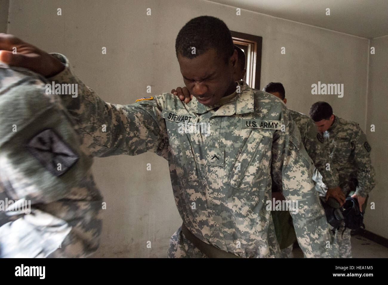 307th expeditionary signal battalion hi-res stock photography and ...