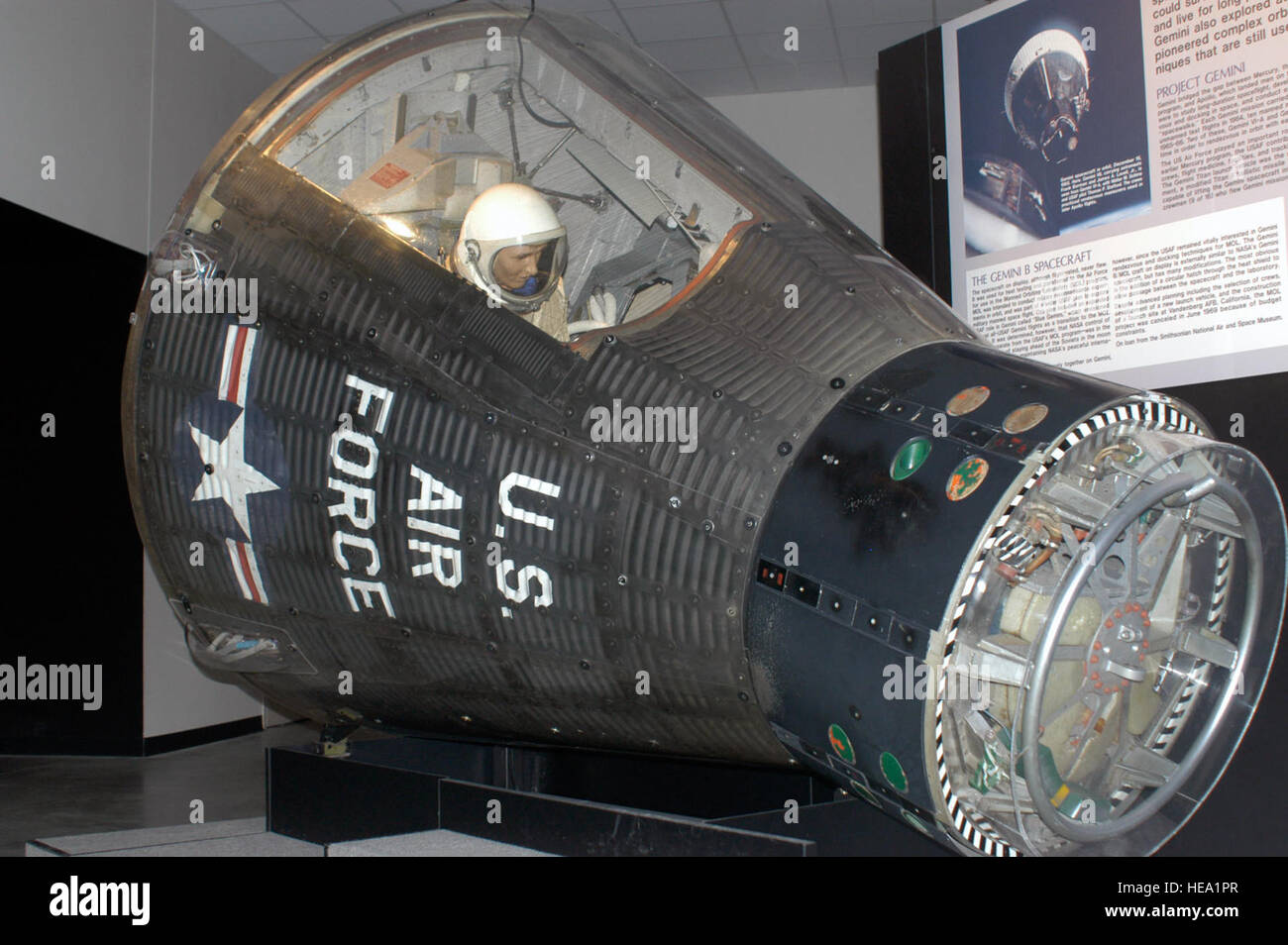 Spacecraft gallery hi-res stock photography and images - Alamy