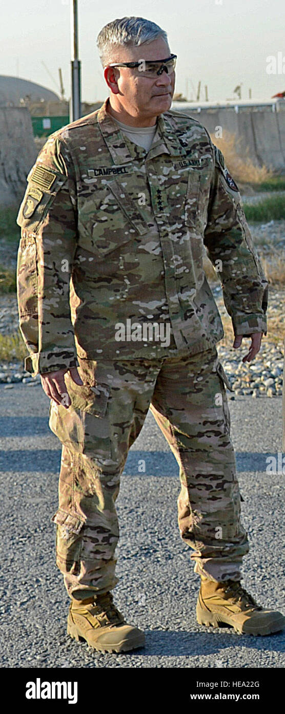 General John Campbell and U.S. Defense Secretary Ash Carter greet ...