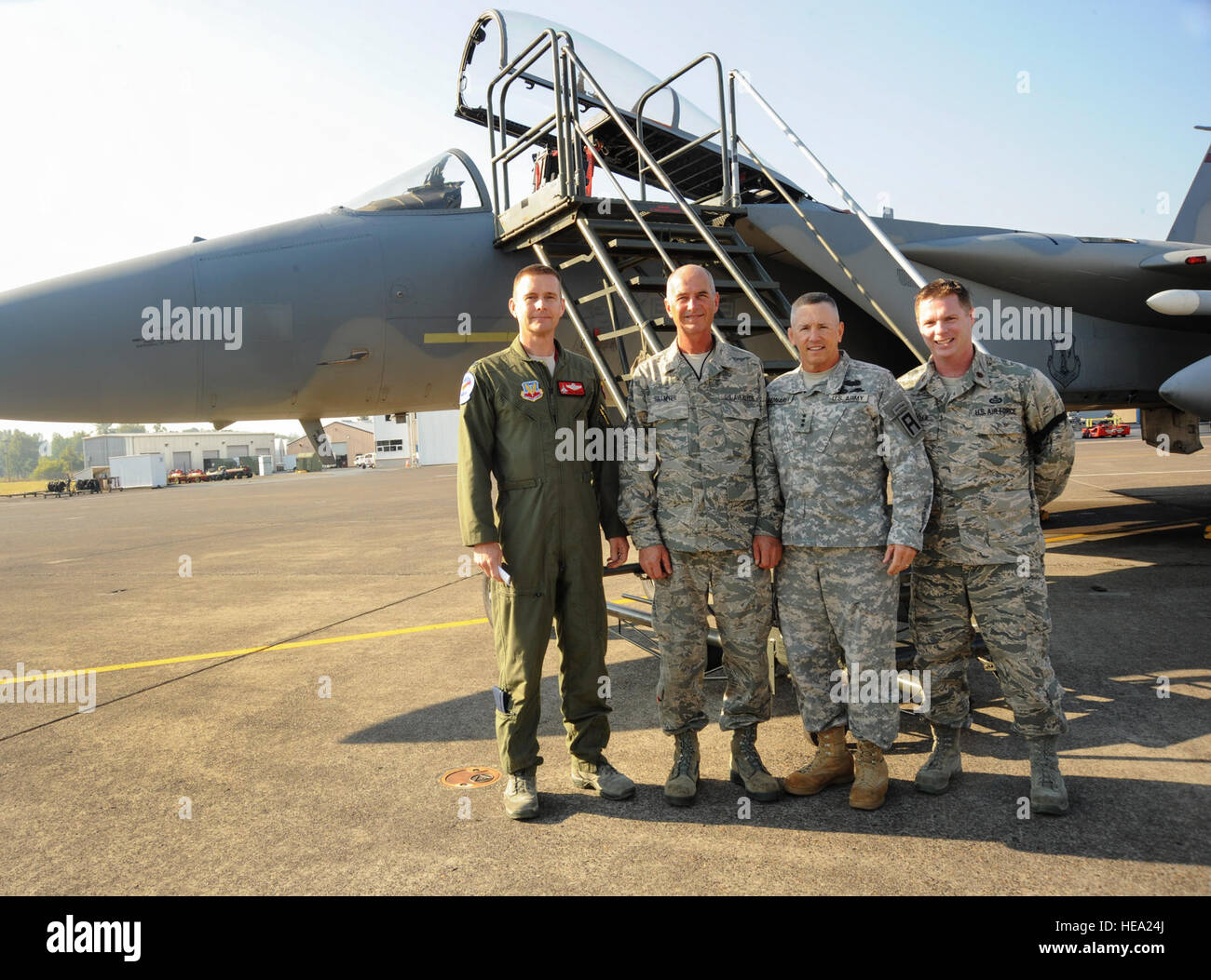 U.S. Army Lt. Gen. Mick Bednarek, Commanding General First U.S. Army ...