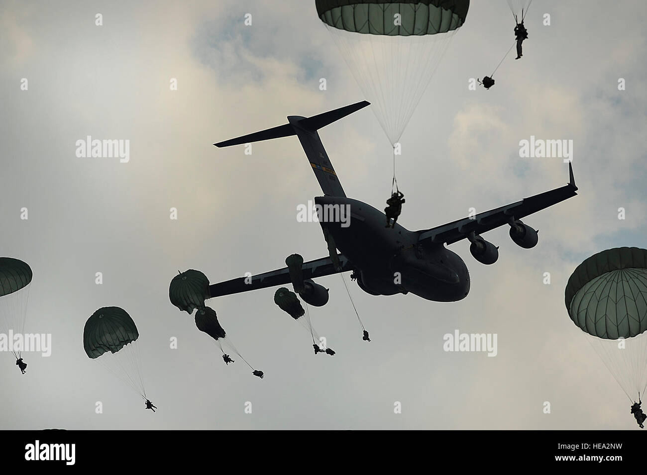 U.S. Soldiers from the 27th Engineer Battalion, 20th Engineer Brigade ...