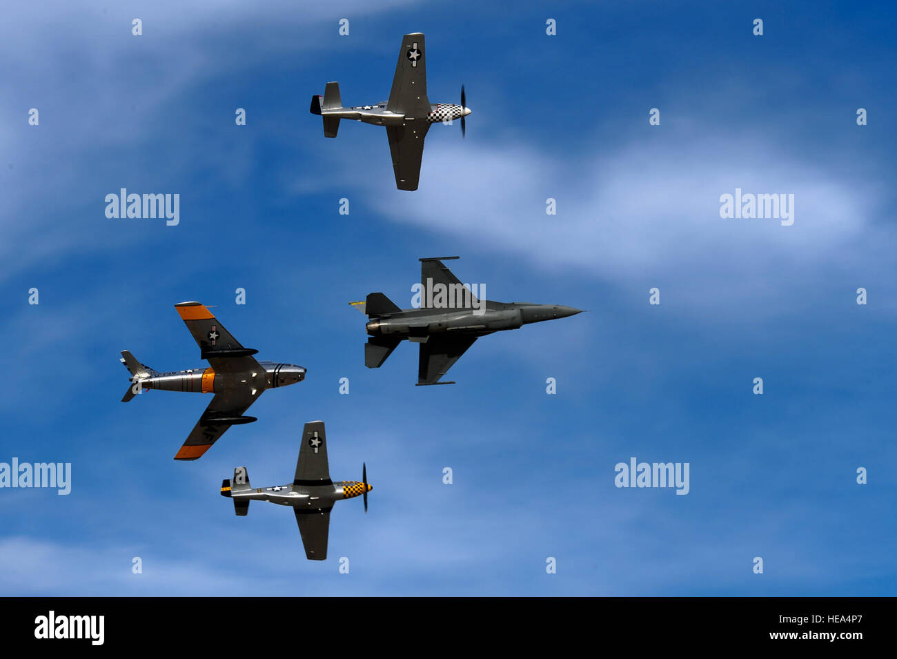 51 mustang heritage flight hi-res stock photography and images - Alamy