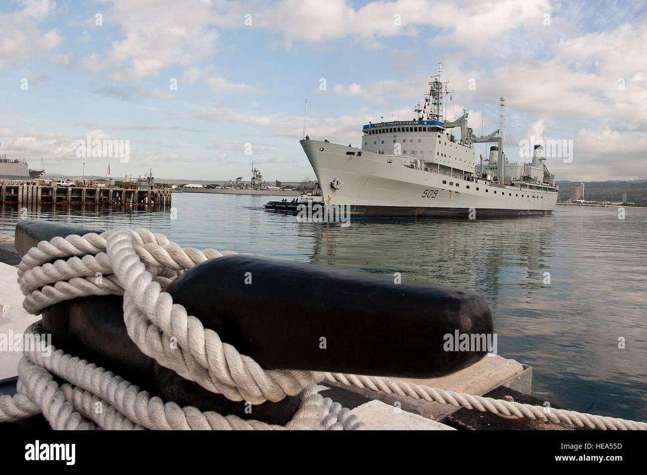 Hmcs proecteur hi-res stock photography and images - Alamy