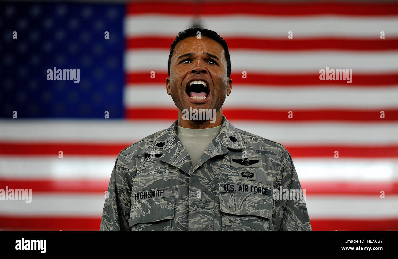 818th global mobility squadron hi-res stock photography and images - Alamy