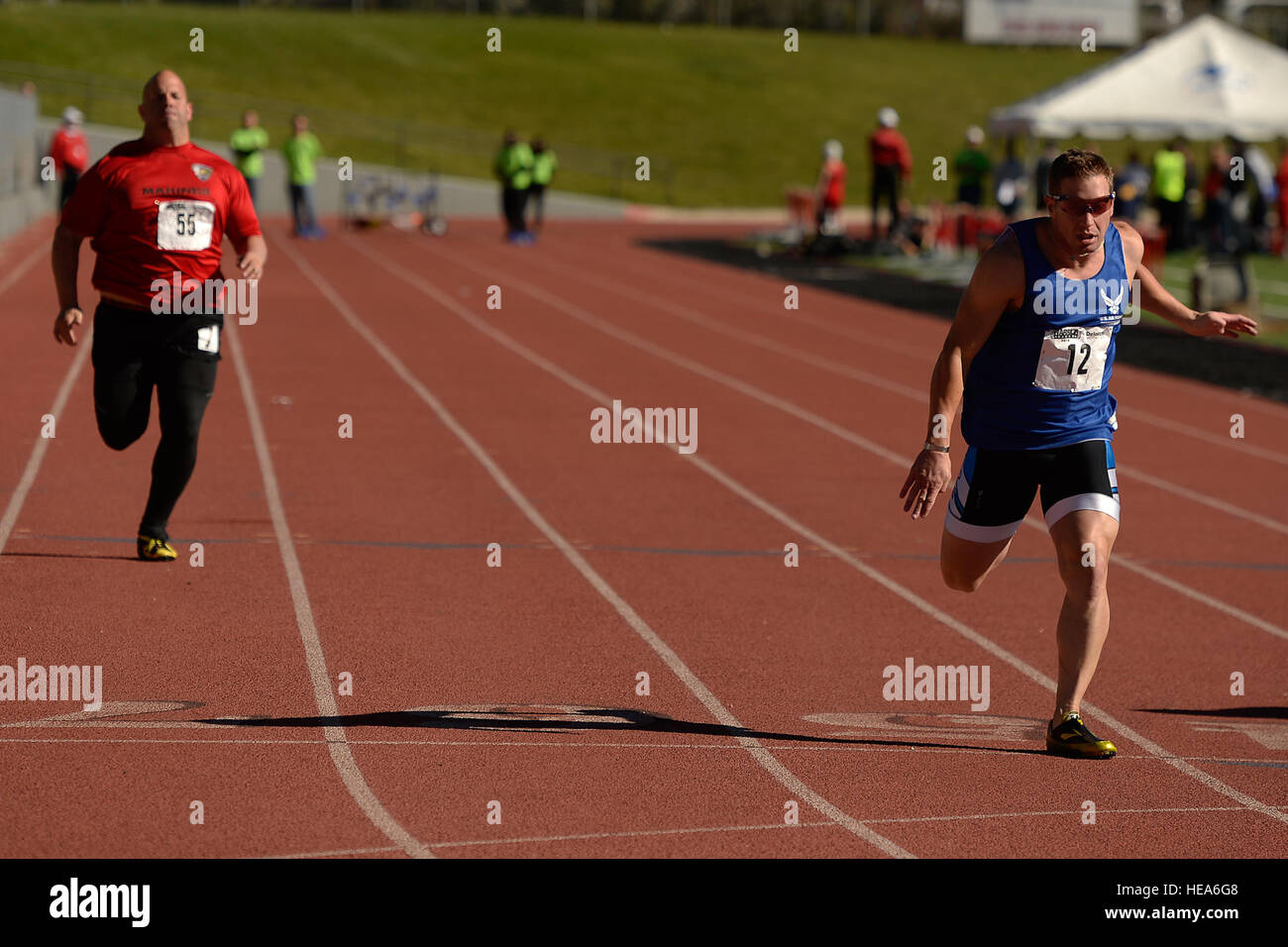 100 meter dash hi-res stock photography and images - Alamy