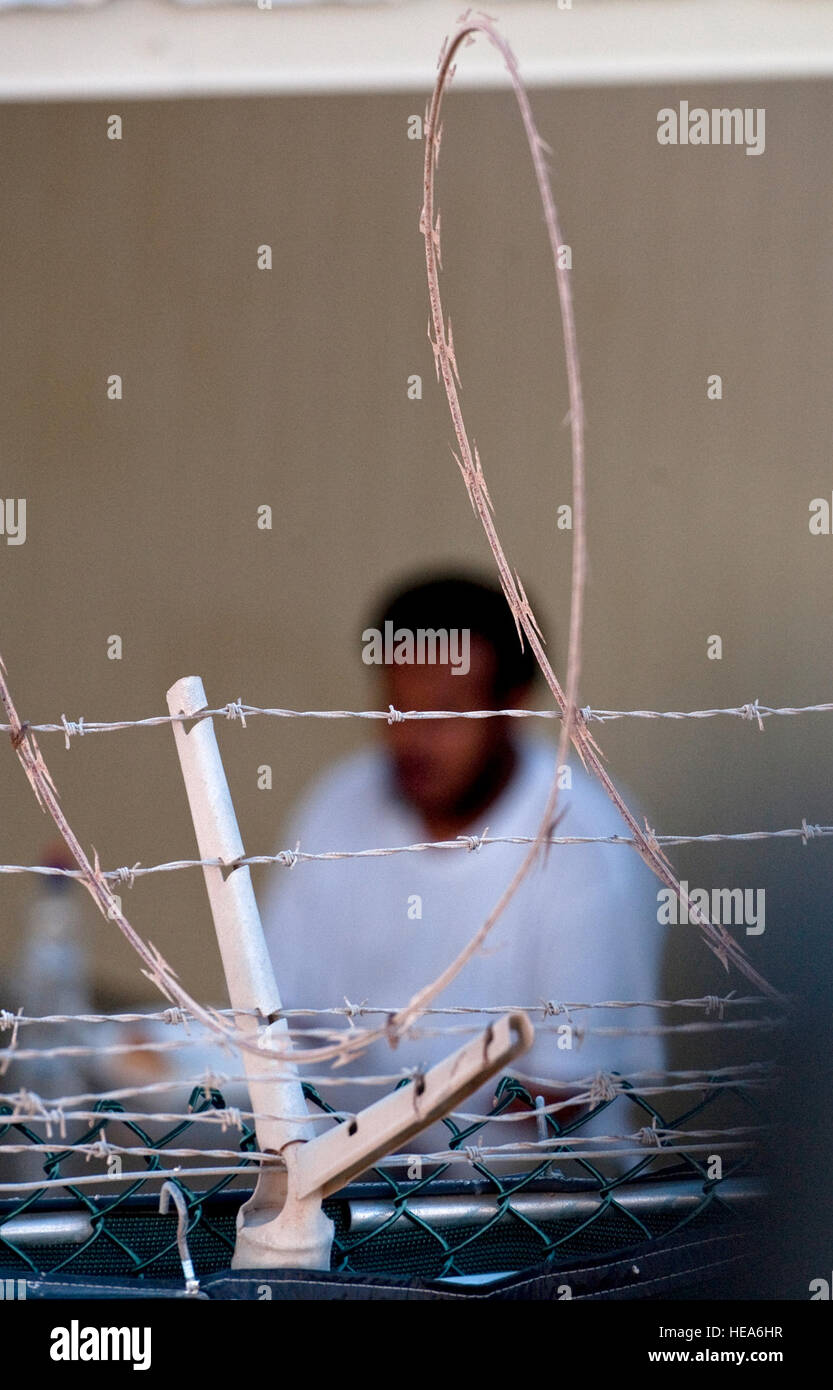 Detainee meals hi-res stock photography and images - Alamy