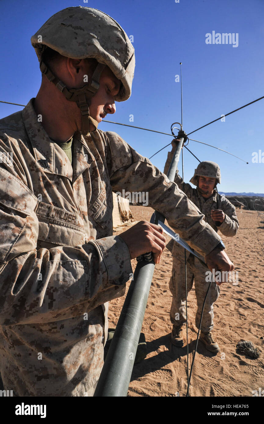 Antenna vhf oe254 hi-res stock photography and images - Alamy