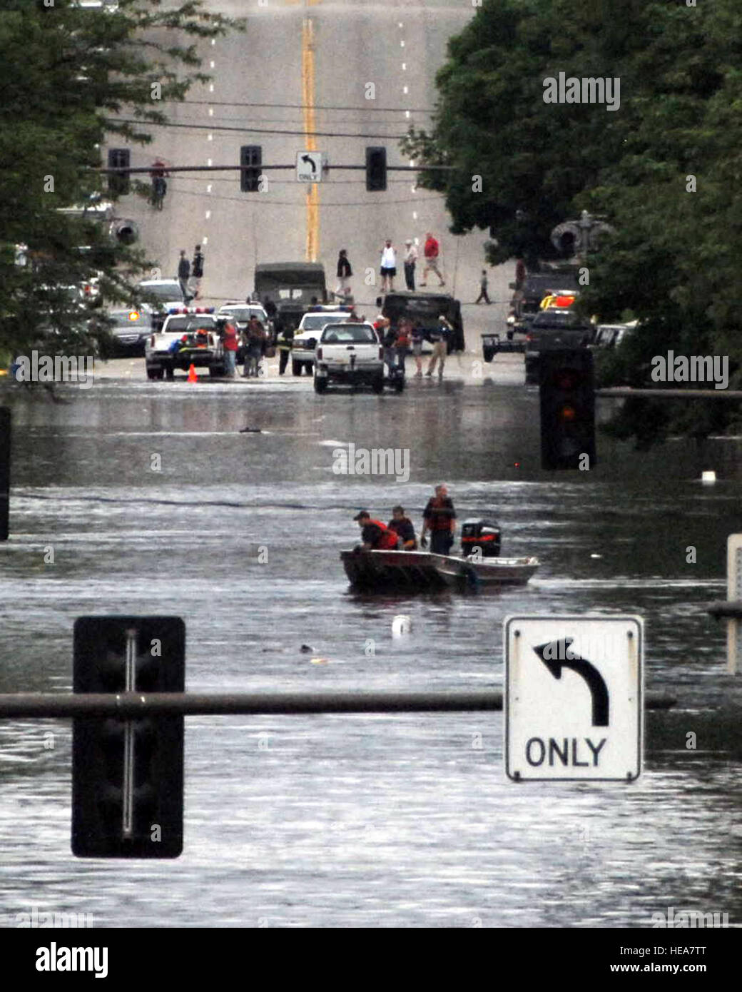 Crowd control hi-res stock photography and images - Alamy
