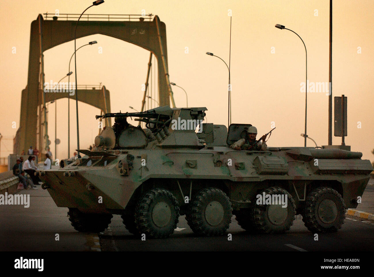 In the early morning hours, Iraqi National Guard (ING) troops move a ...