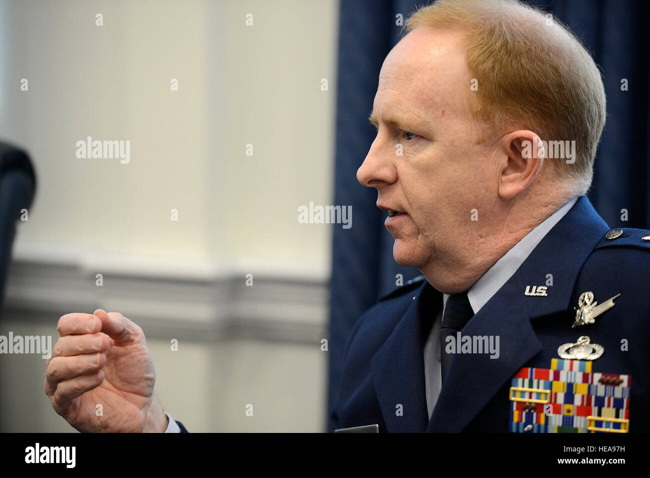 Office of the secretary of the air force hi-res stock photography and ...